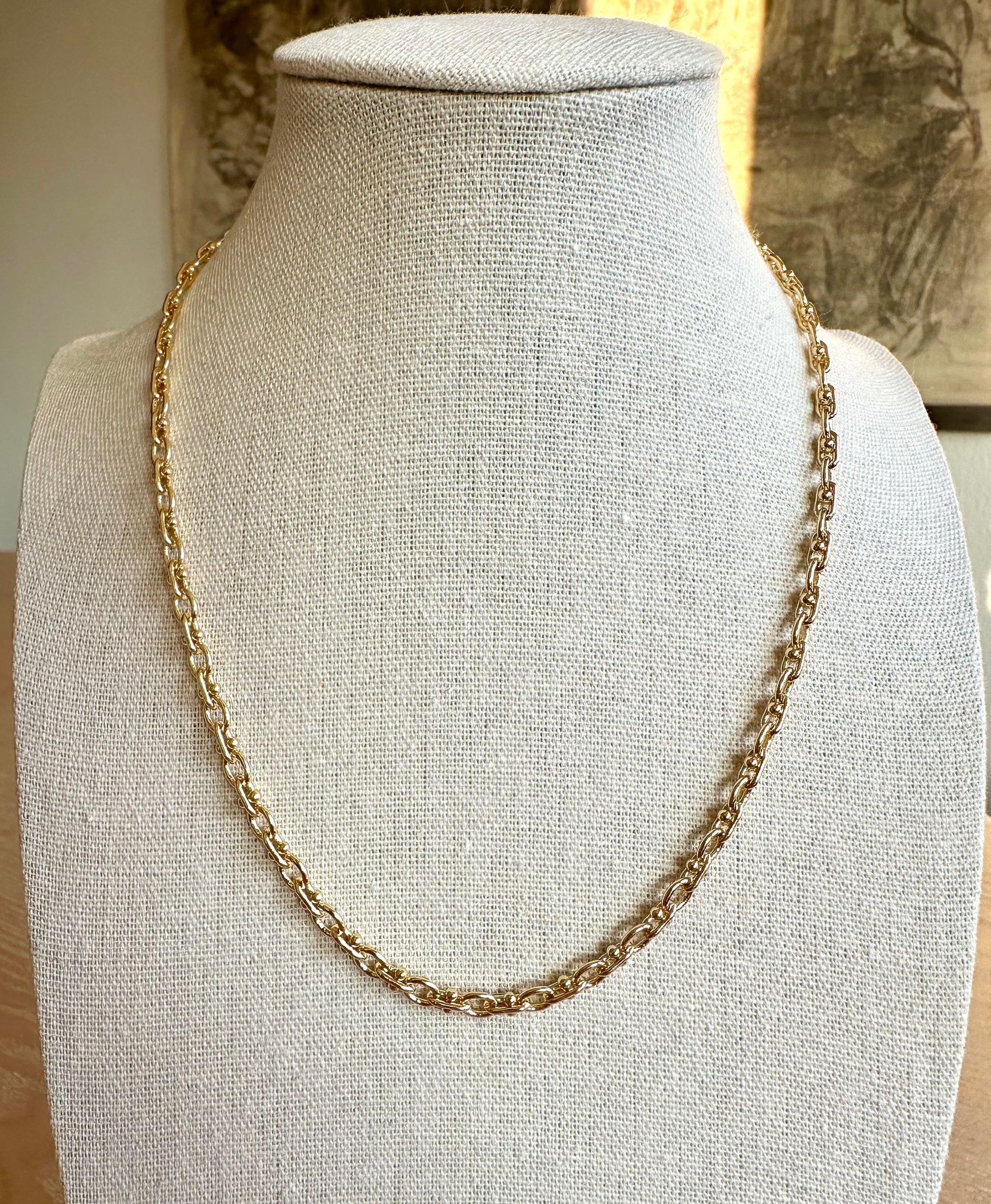 Macie Chain – Fable Lane LLC